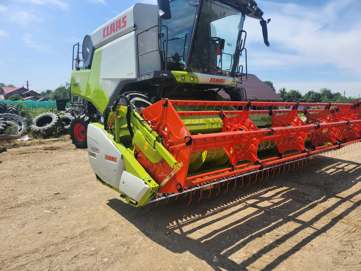 Combina agricola Claas Trion 530 - Afaceri in agricultura